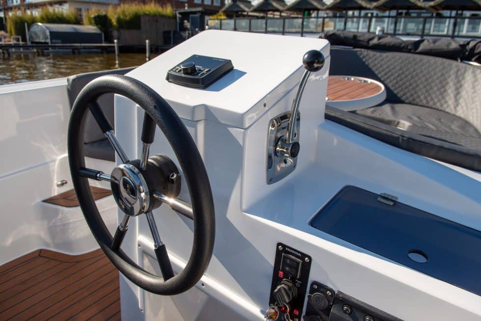 Clever Boats Modellen - AVR Watersport