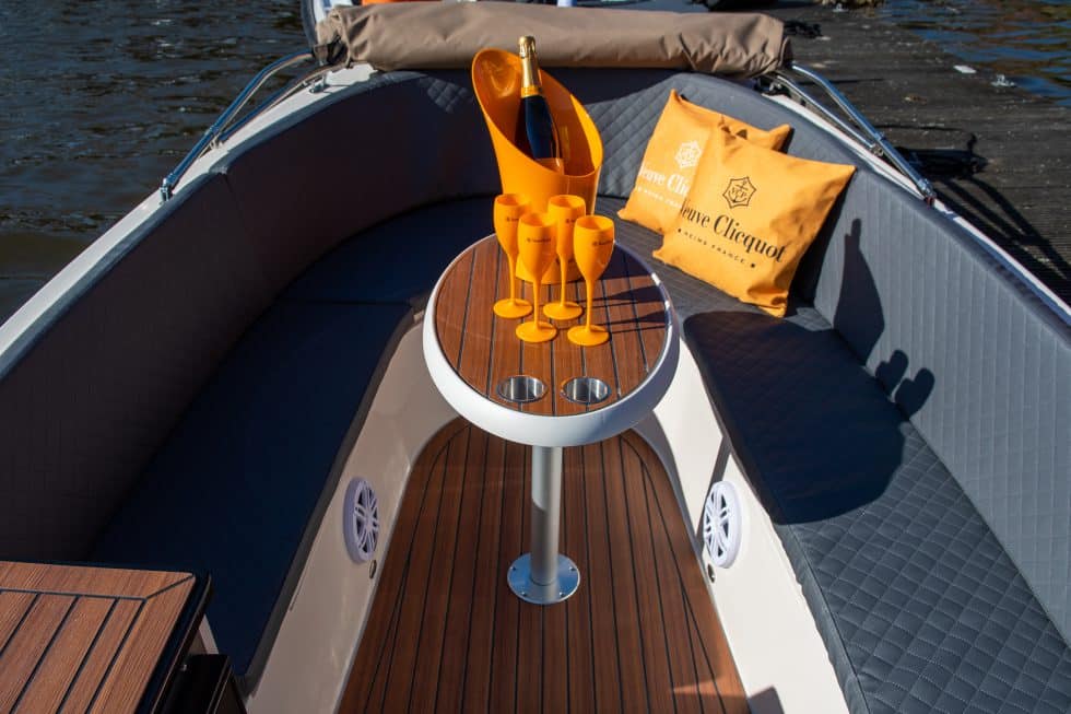 Clever Boats Modellen - AVR Watersport