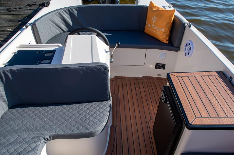 Clever Boats Modellen - AVR Watersport