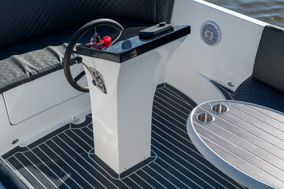 Clever Boats Modellen - AVR Watersport