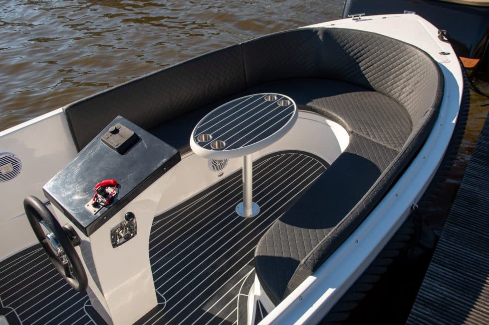 Clever Boats Modellen - AVR Watersport